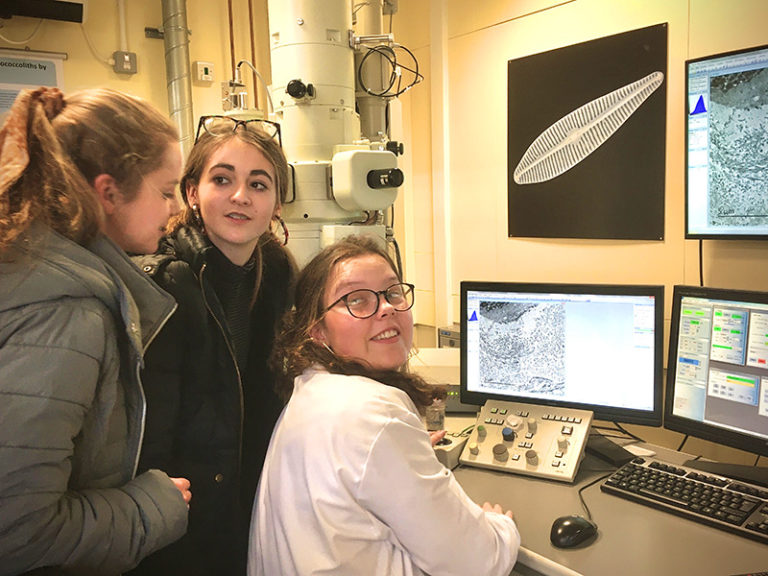 Electron Microscopy workshop - The Maynard School