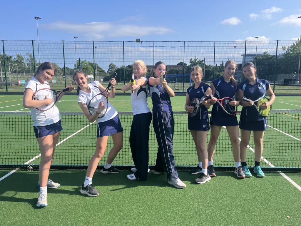 U15 tennis at Exeter School - The Maynard School