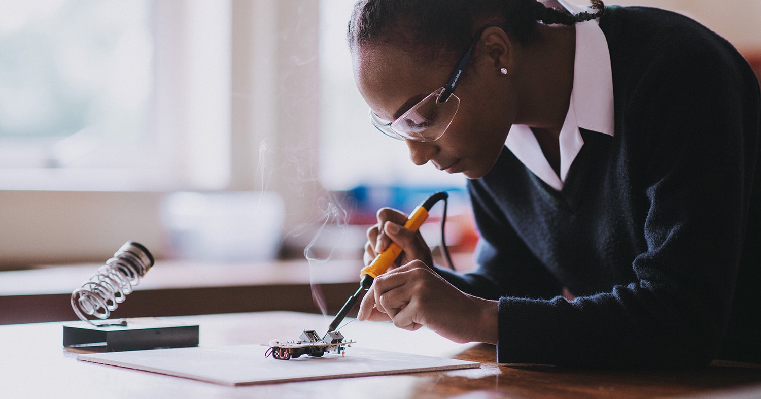 Senior School Science - The Maynard School